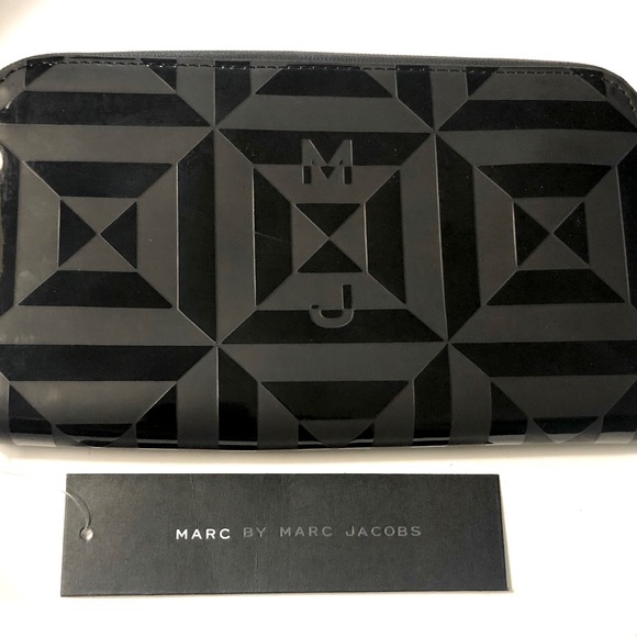 Marc By Marc Jacobs | Bags | Authentic New With Tag Zip Around Closure ...